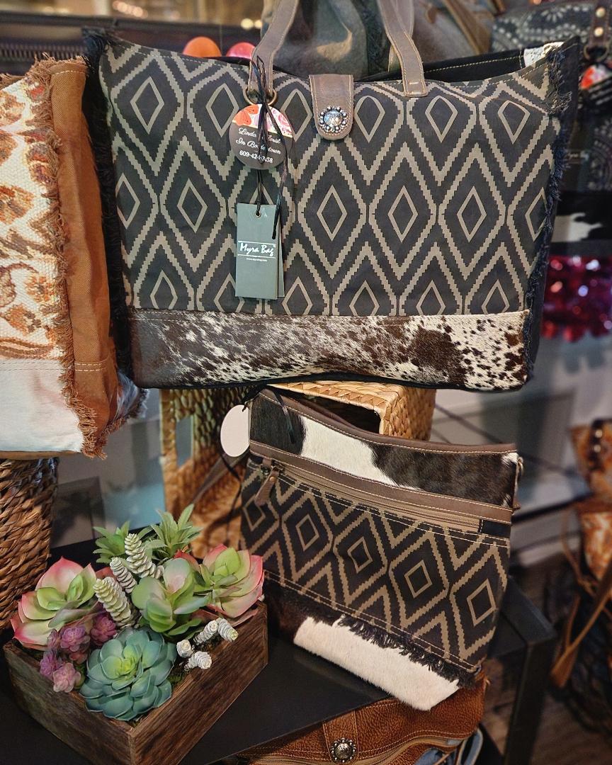 Myra Bags & Candles – Designs By Linda Florist