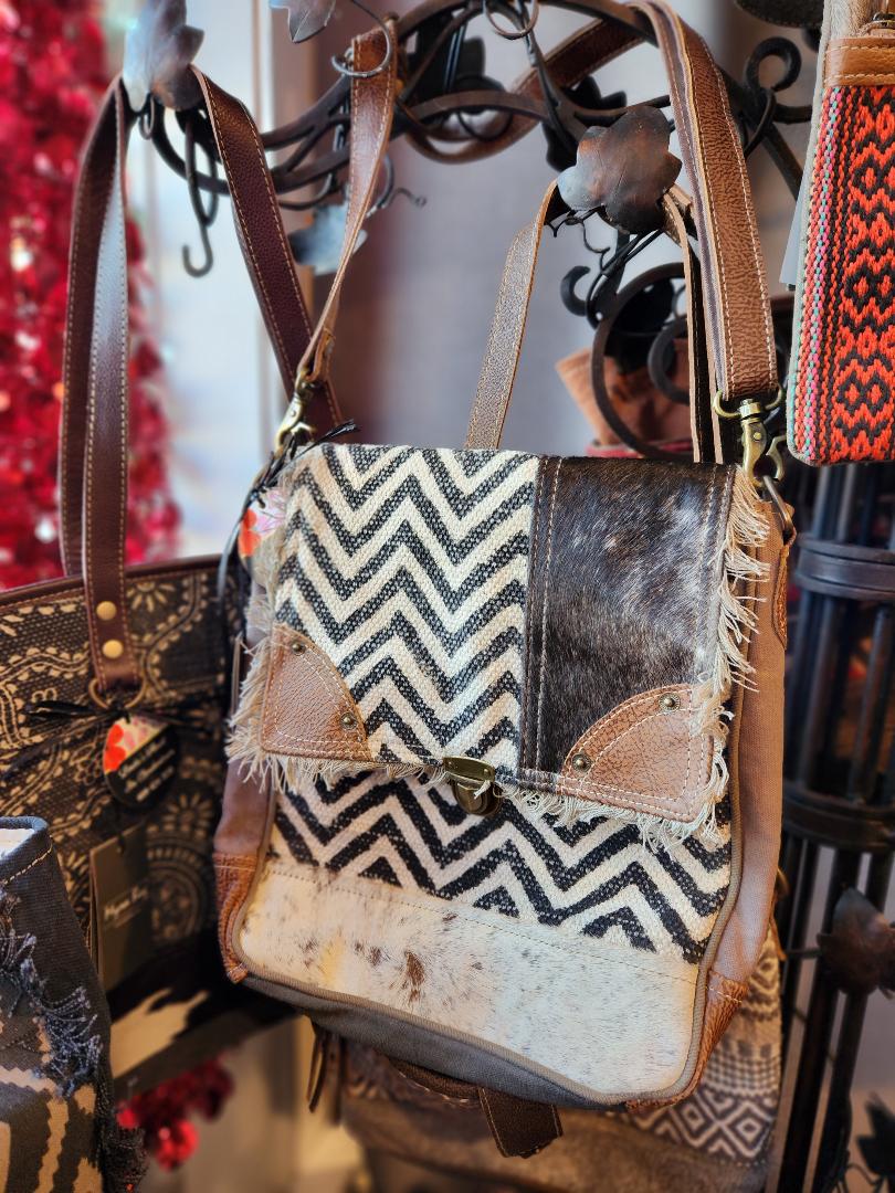 Myra Bags & Candles – Designs By Linda Florist